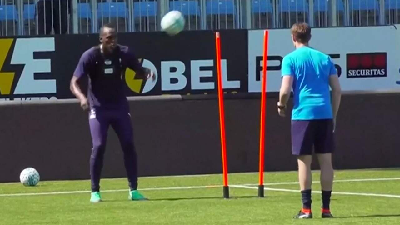 Usain Bolt ambieert voetbalcarrière en traint mee met Noorse club | NU.nl