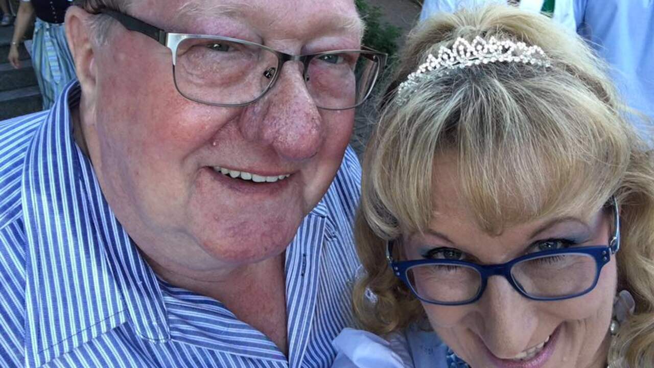 Hans Roest prolongeert titel grootste neus ter wereld | Leiden | NU.nl