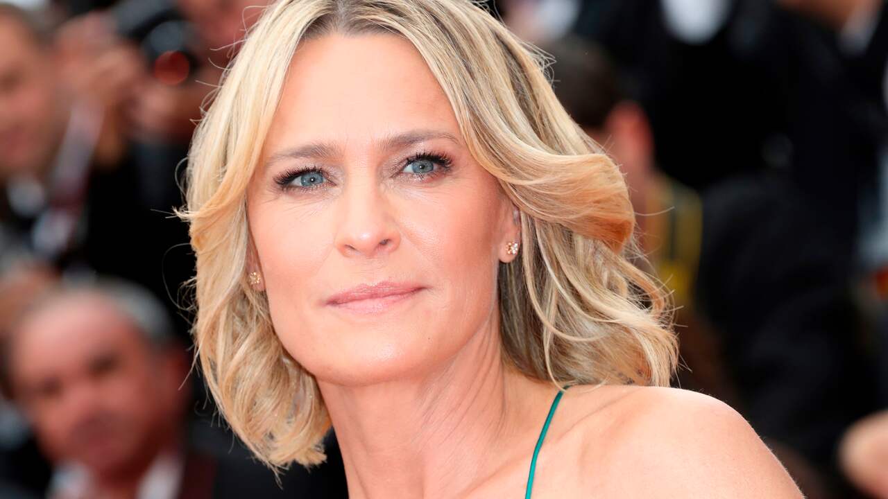 'Actrice Robin Wright in het geheim getrouwd met Franse vriend' | Achterklap | NU.nl