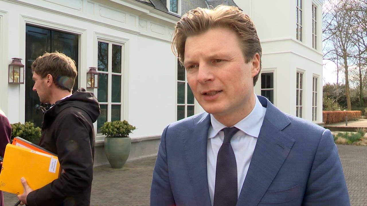 Minister biedt excuses aan voor bommen op Irak: 'Vreselijk' | NU.nl