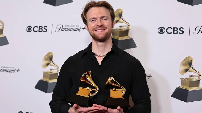 Billie Eilish' broer FINNEAS geeft in mei 2025 eerste solo-optreden in ...