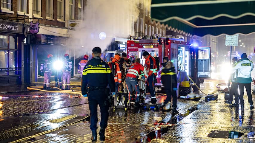Zeer grote brand in Amsterdamse wijk De Pijp: meerdere mensen naar ...