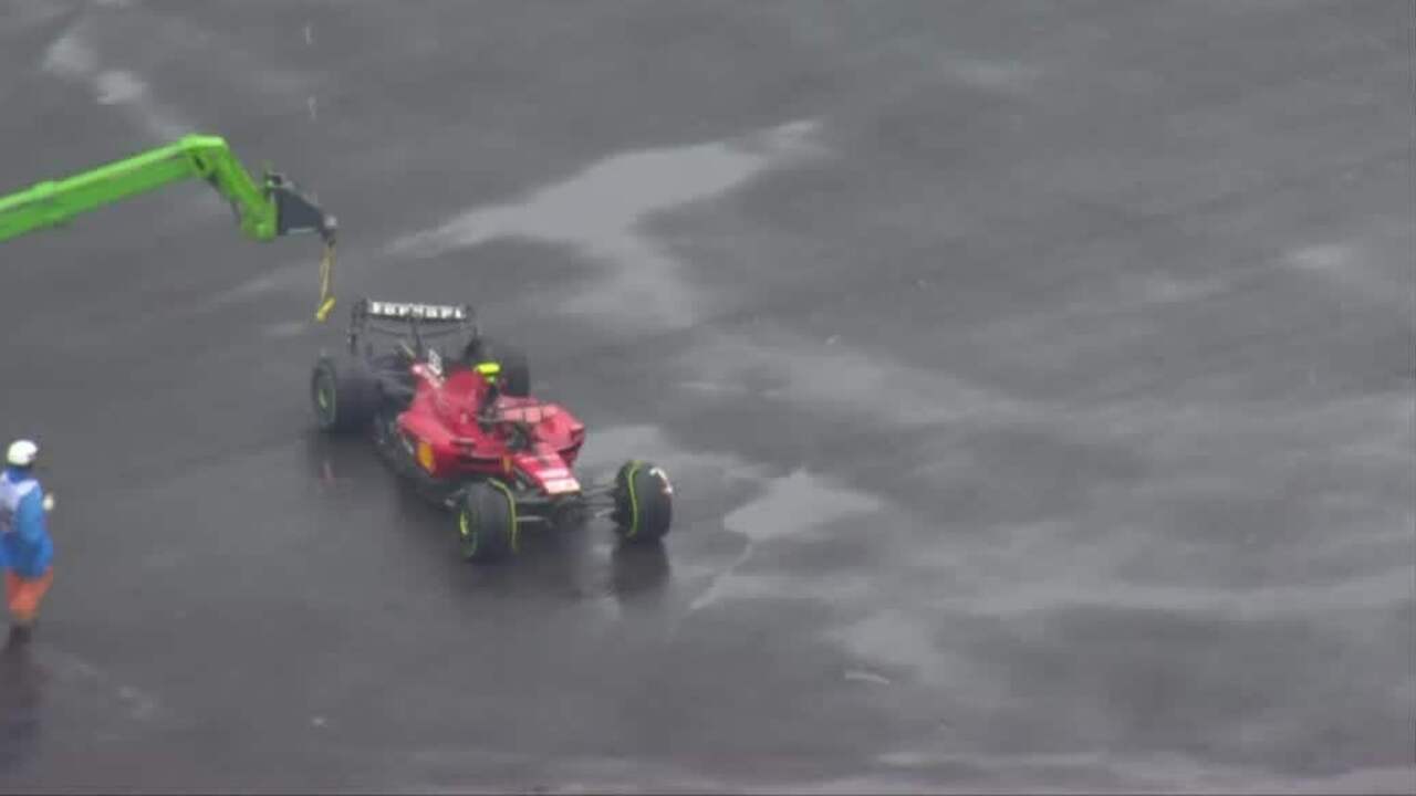 Sainz zorgt met crash voor rode vlag in Montreal | NU.nl