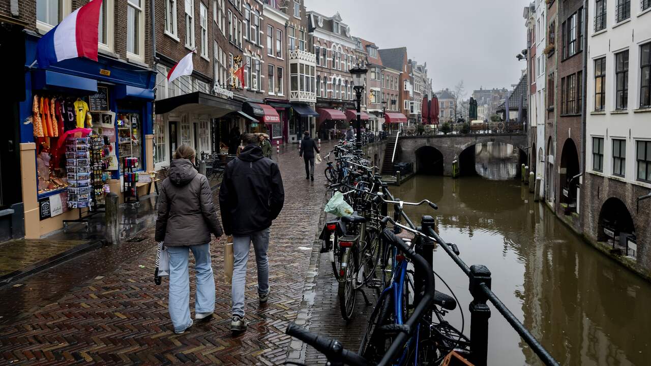 Weerbericht | Na kletsnatte ochtend wordt het vanmiddag droog | Weerbericht | NU.nl