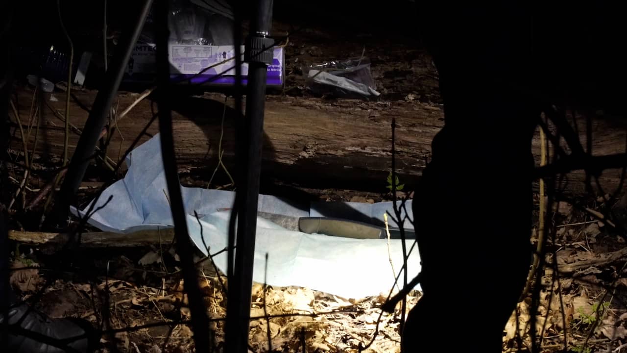 Verdachte (13) van doodsteken leeftijdgenoot in Schiedam blijft langer vast | Binnenland | NU.nl