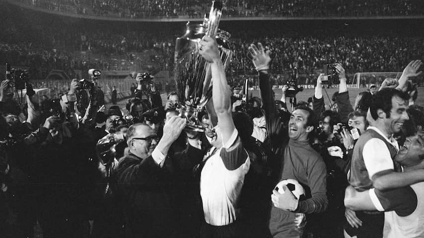 Feyenoord-icoon en oud-international Rinus Israël (83) overleden ...