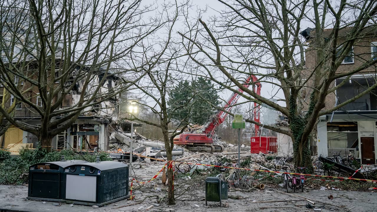 Eigenares van bruidswinkel aan Tarwekamp zit na explosie nog met veel ...