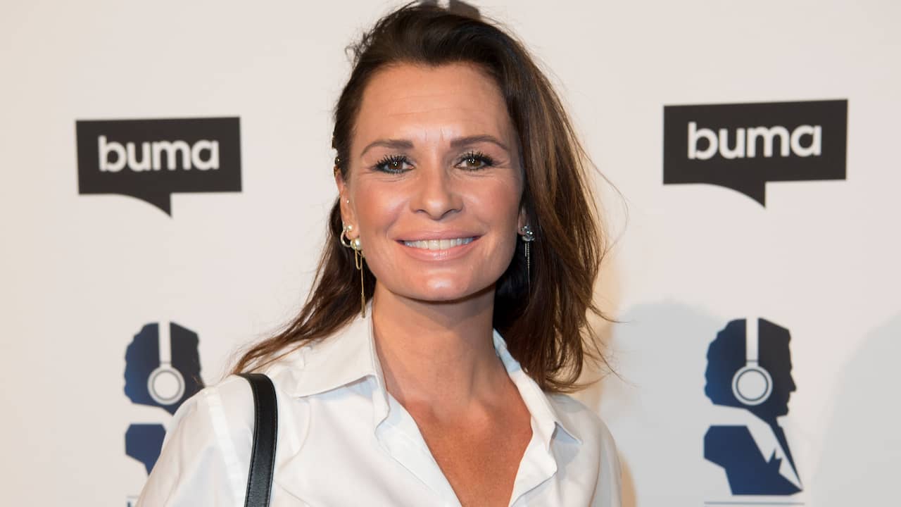 Leontine Ruiters sluit relatie met Marco Borsato uit: 'Als familie zijn we goed' | Achterklap ...