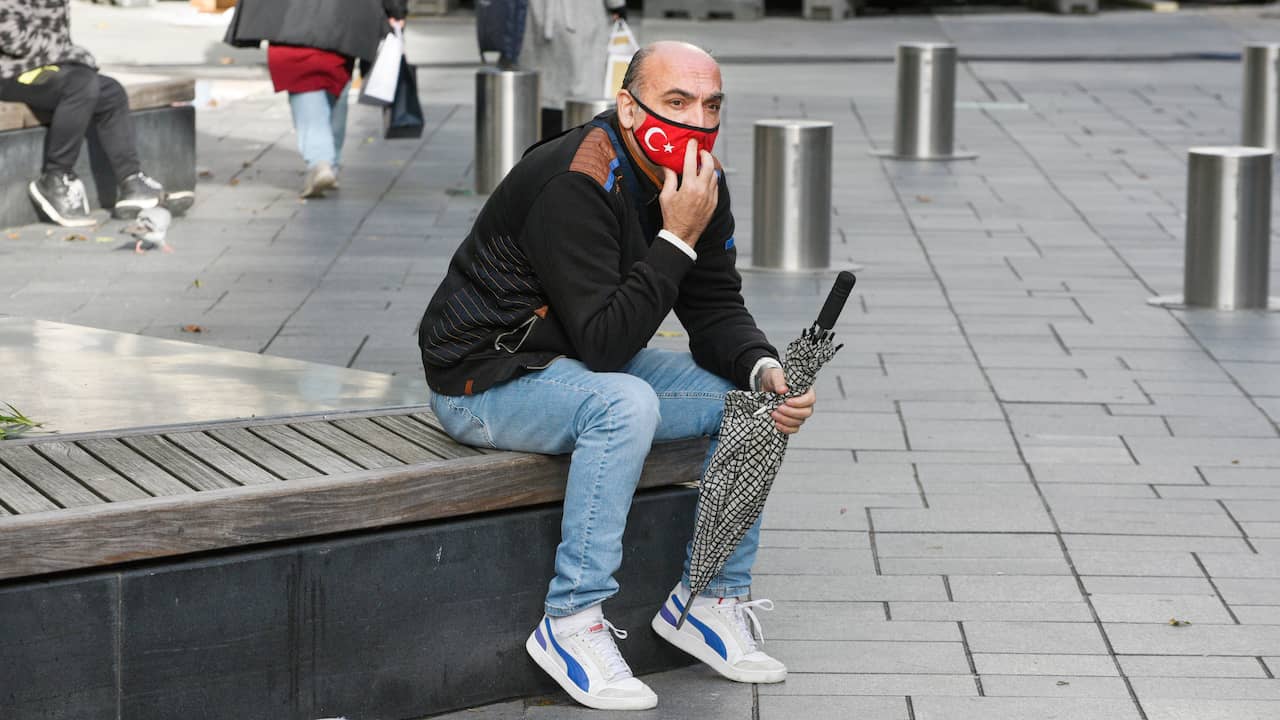 Turkije verplicht reisverklaring na bijna miljoen besmettingen in maand ...