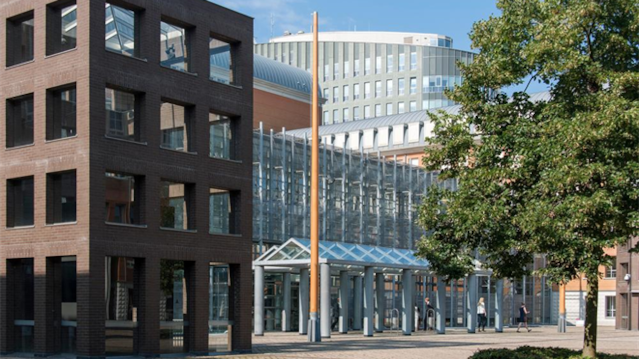 Rechter steekt stokje voor opvang driehonderd asielzoekers in Udens ...