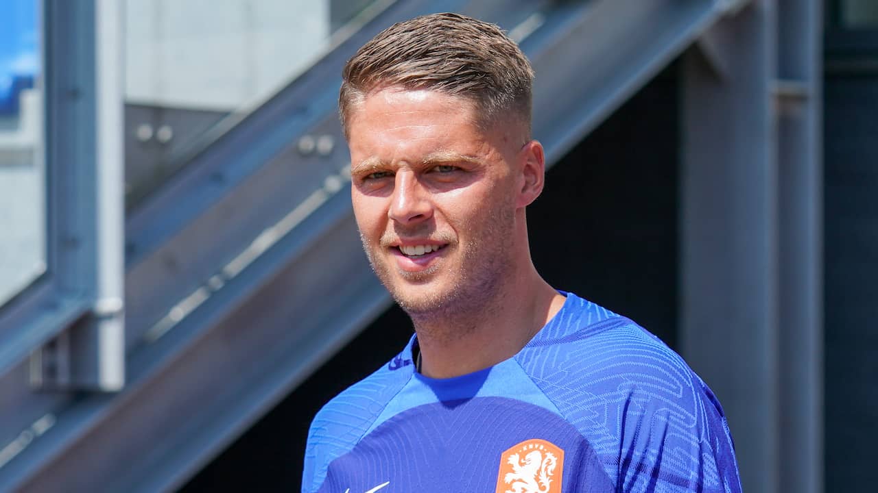 Joey Veerman wordt nacht na Oranje-interland vader van zoon Frenkie ...