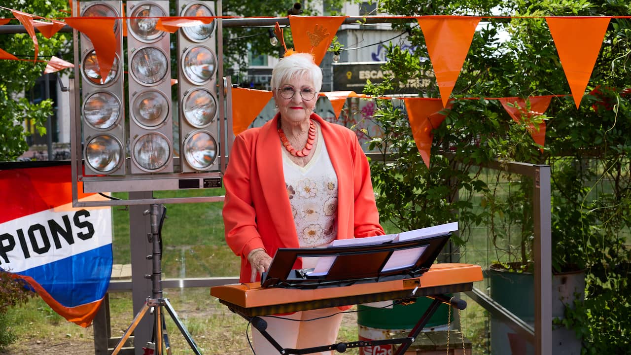 Orgel Joke gevraagd voor optreden op WK: 'Dacht dat het een grap was ...
