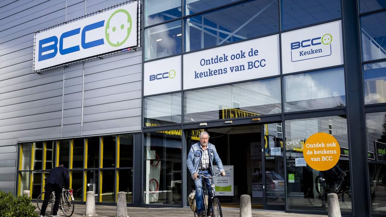 BCC-winkels blijven dicht vanwege onrust bij leegverkoop | Economie | NU.nl