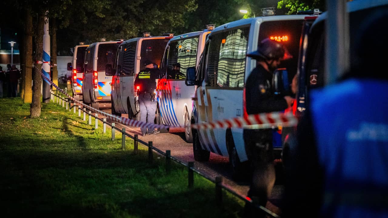Politie ontruimt 'levensgevaarlijke' pro-Palestijnse bezetting Radboud ...