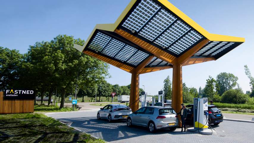 Oprichter Fastned: Zorg dat sterkere groei autogebruik duurzaam is ...