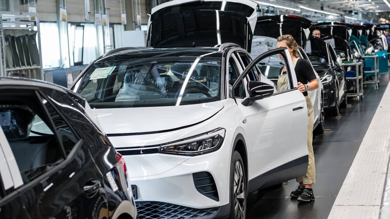 Levertijd van nieuwe auto's loopt terug, maar blijft lang | Onderweg ...