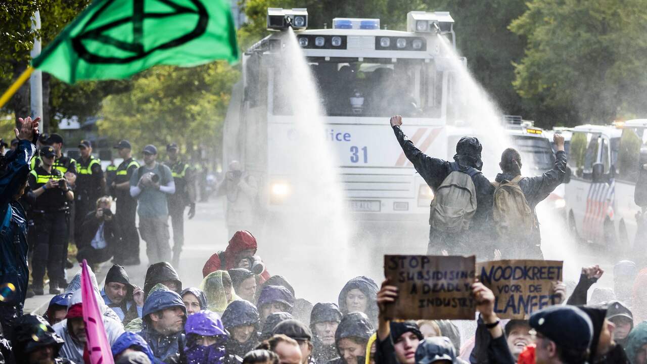 XR stopt met blokkeren A12 tot Kameruitspraak over afbouw fossiele subsidies | Binnenland | NU.nl