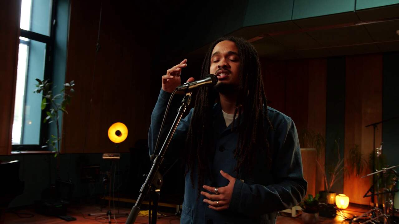 Jaïr Faria - Why Me (live) | NU.nl