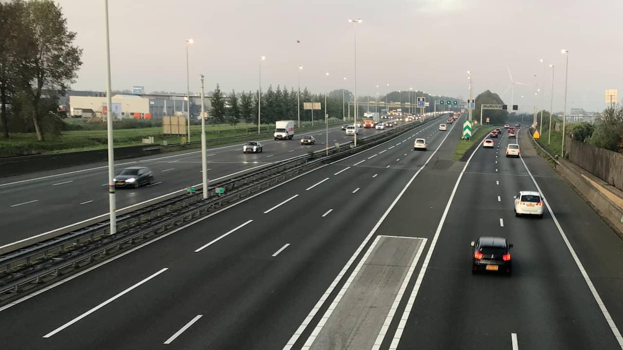 Rijstroken weer open na ongeval op de A20 bij Schiedam | Rotterdam | NU.nl