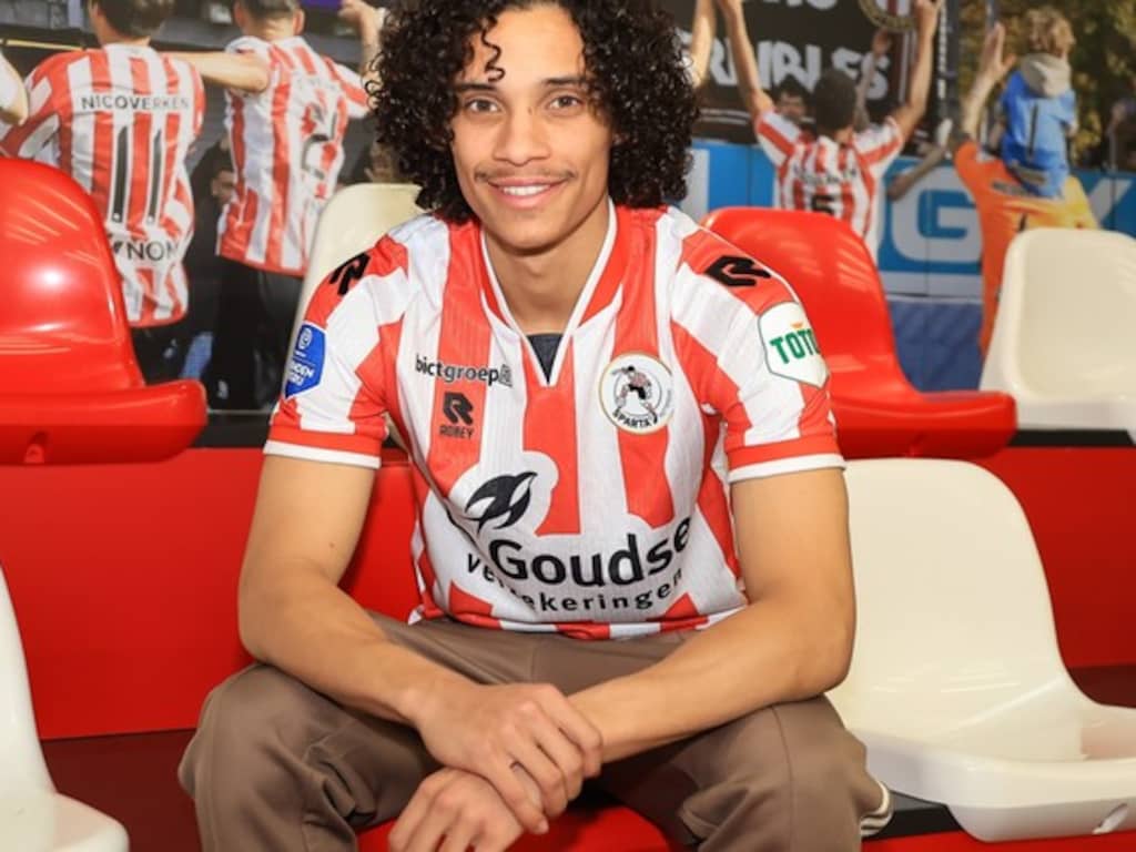 FC Twente strikt Booth van FC Utrecht, Zechiël verlaat Feyenoord voor ...