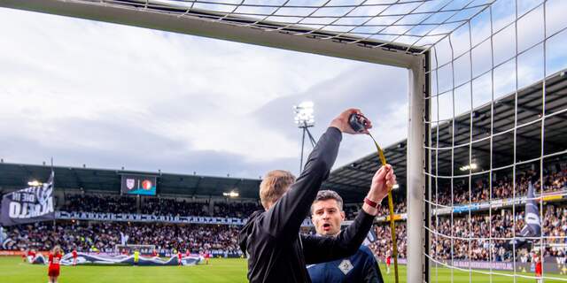 Feyenoord boekt door sterke eerste helft tegen Heracles zevende zege op rij | Voetbal | NU.nl