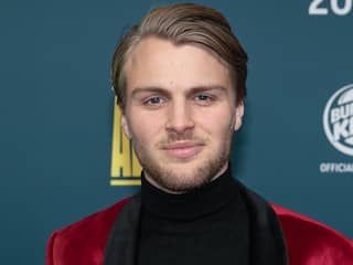 Rijk Hofman bevestigt relatie met influencer Stephanie Abu-Sbeih ...