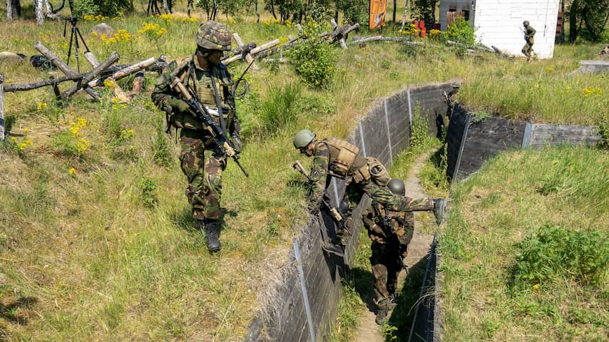 Nederlandse landmacht gaat meer samenwerken met Duits leger: hoe zit ...