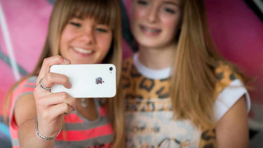 Europarlement ziet verbod op sociale media voor tieners onder 16 jaar ...