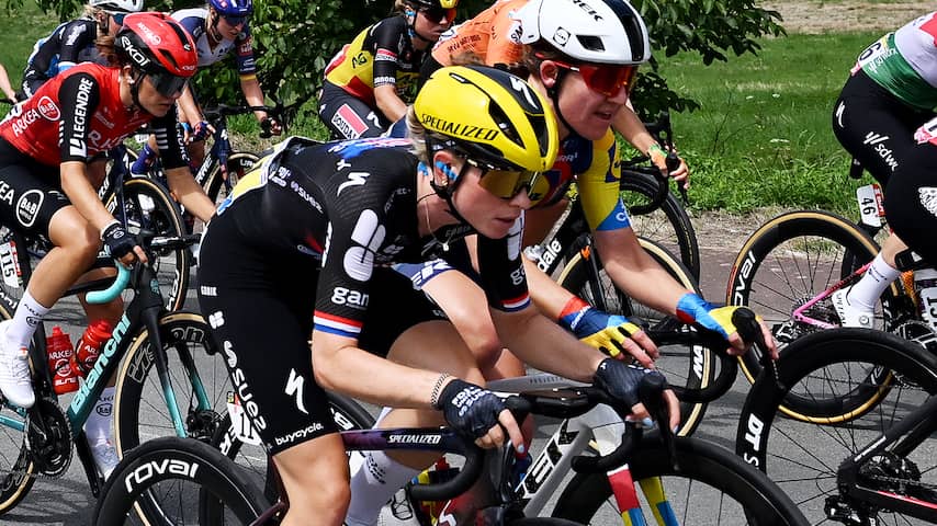 Live Tour | Wiebes 'blij dat het weer gelukt is', Vollering ondanks ...