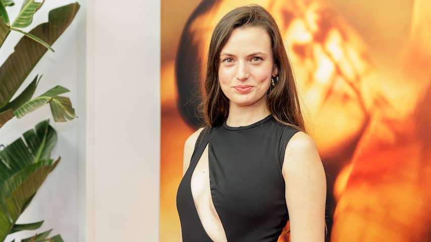 Actrice Gaite Jansen brengt begin oktober debuutroman uit | Boek ...