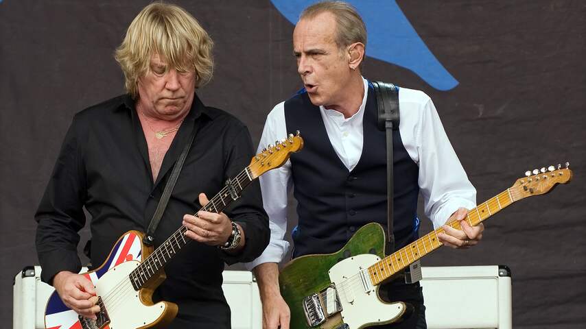 Status Quo-gitarist Rick Parfitt (68) overleden | Muziek | NU.nl