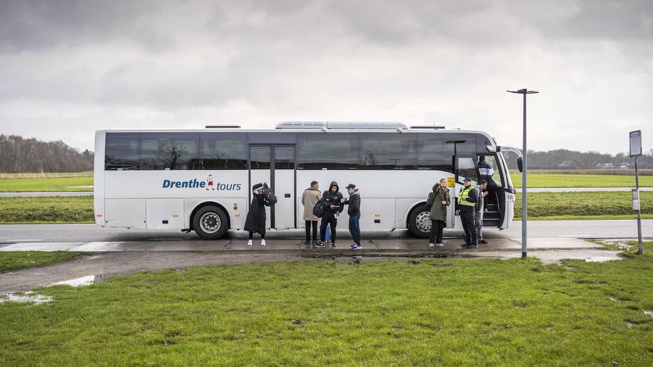 Extra opvang verlicht situatie azc Ter Apel: al 5 dagen minder dan 2. ...