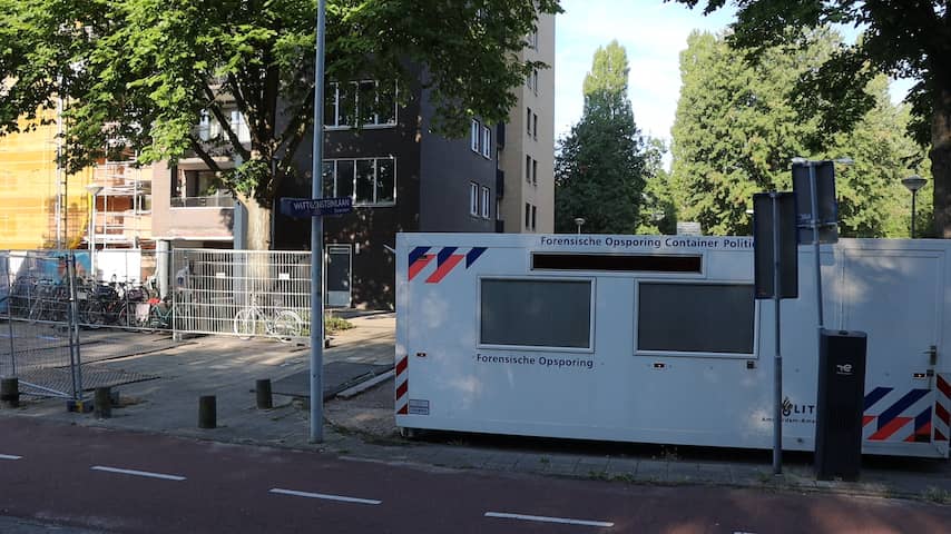 Amsterdamse vrouw (80) dood aangetroffen in woning, politie vermoedt ...