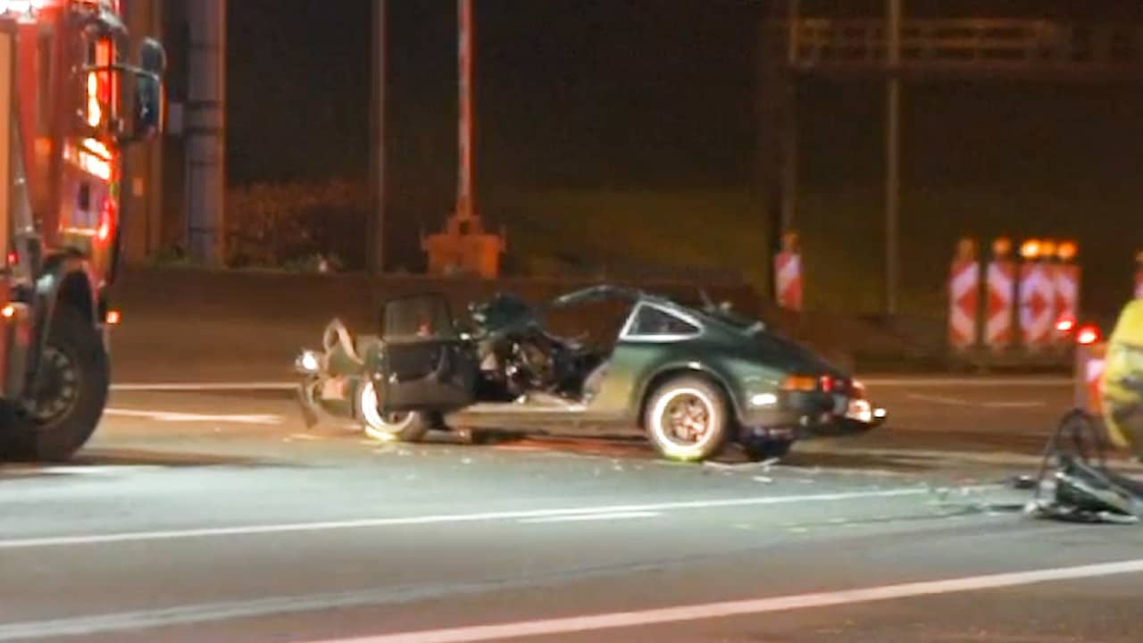 Gecrashte auto van acteur Tom Waes wordt geveild | Achterklap | NU.nl