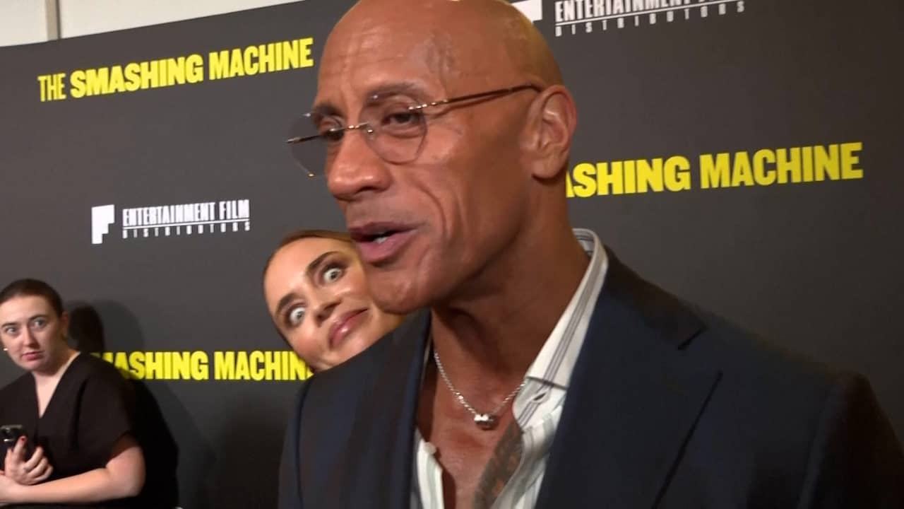 Emily Blunt krijgt koekje van eigen deeg na plagen Dwayne Johnson | NU.nl