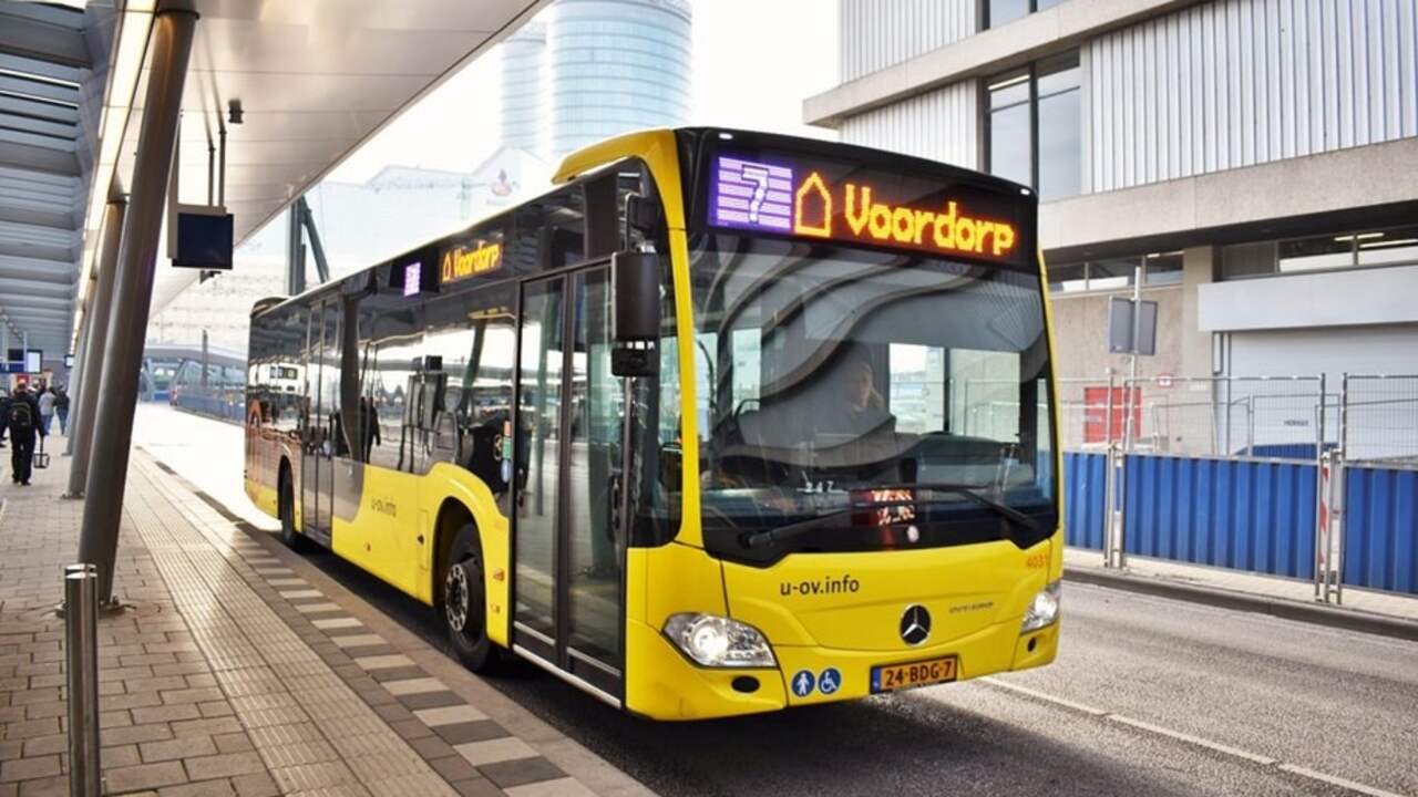 Qbuzz stopt met reisinformatie delen via X en verhuist naar WhatsApp ...