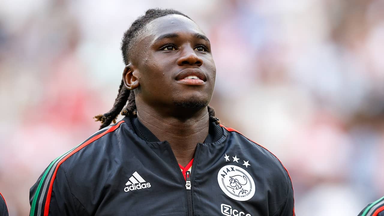 Ajax met Bassey en zonder Wijndal naar Liverpool voor Champions League ...