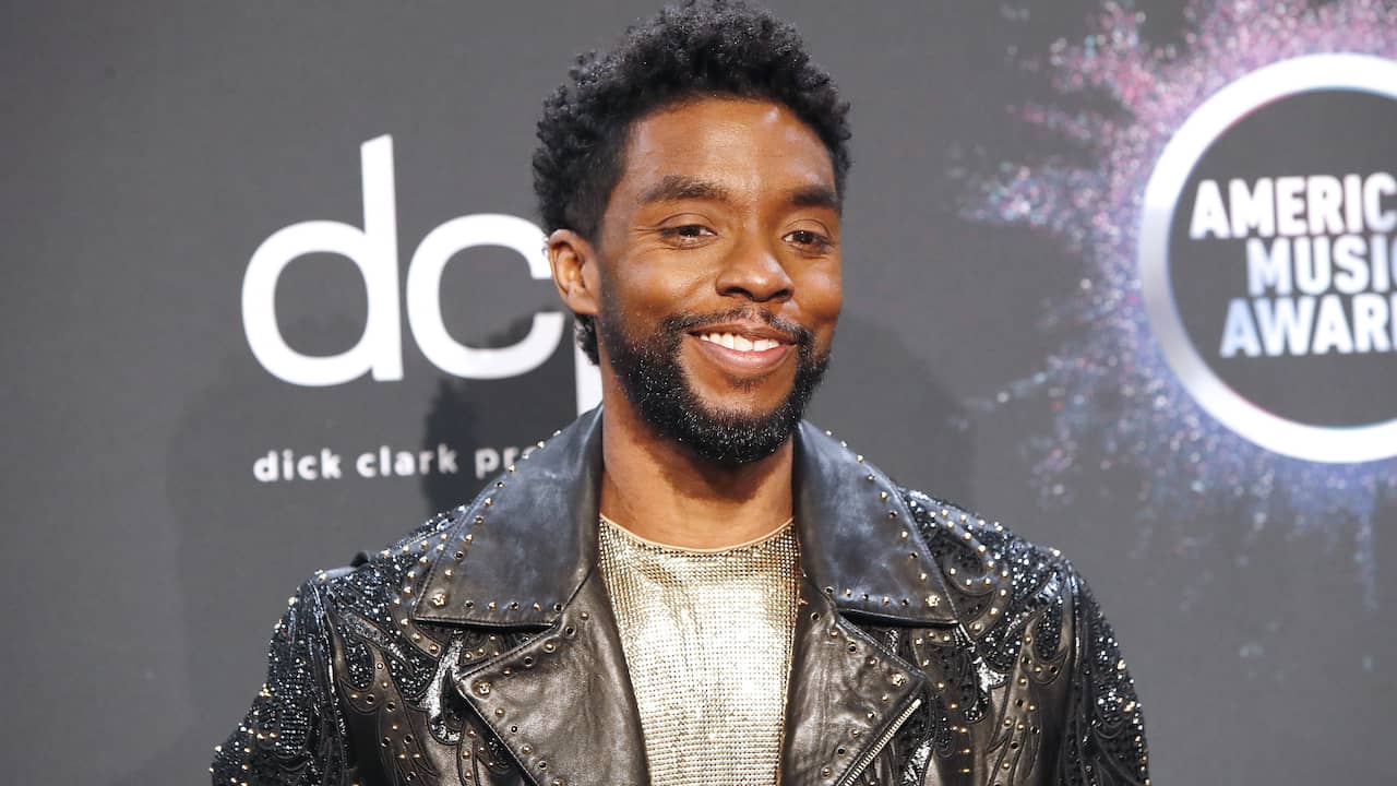 Chadwick Boseman krijgt vijf jaar na overlijden ster op Hollywood Walk ...