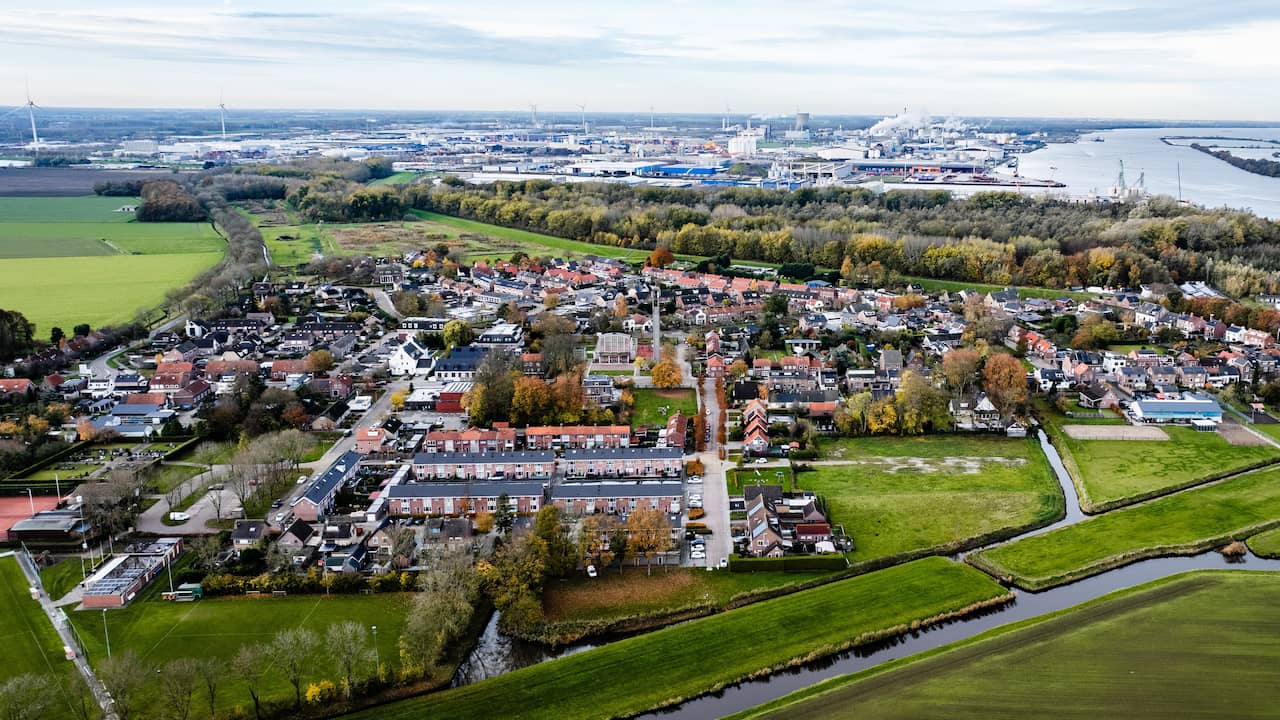 Moerdijk blijft mogelijk toch bestaan: nieuwe optie havenuitbreiding op ...