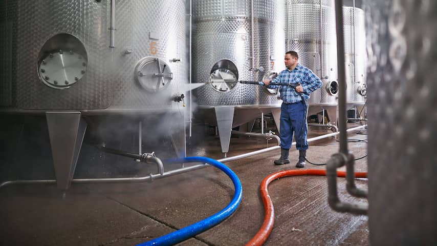 Drinkwaterbedrijf Vitens overweegt hoger tarief voor grootverbruikers ...