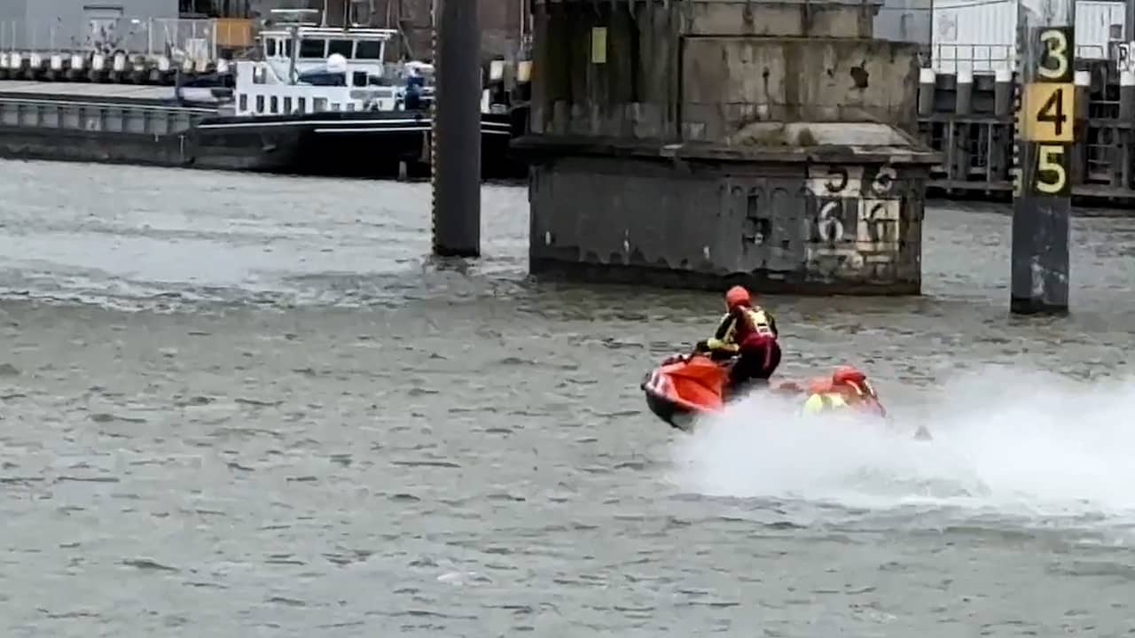 Maastrichtse brandweer zet als eerste waterscooter in bij ongevallen ...
