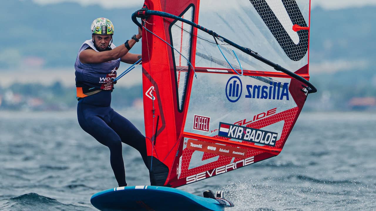 Badloe en Van Opzeeland grijpen naast podiumplekken bij WK iQFoil | Sport Overig | NU.nl