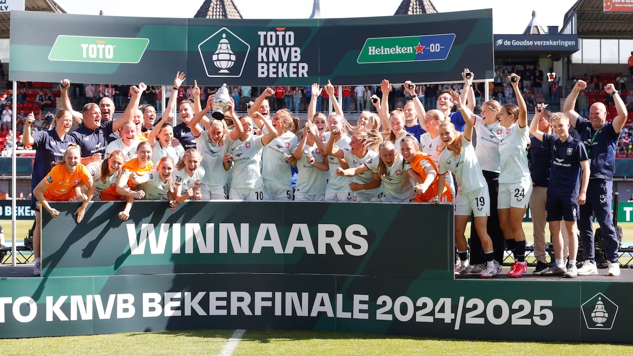 Twente Vrouwen wint KNVB-beker en deelt tik uit aan PSV met oog op ...