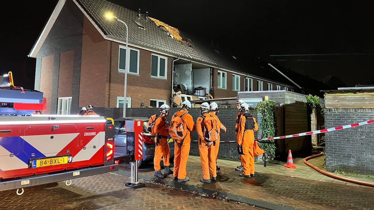 Achtergevel weggeblazen uit woning in Meppel na explosie | Binnenland | NU.nl
