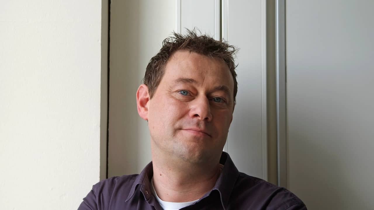 VRT stopt samenwerking Bart de Pauw na 'grensoverschrijdend gedrag ...