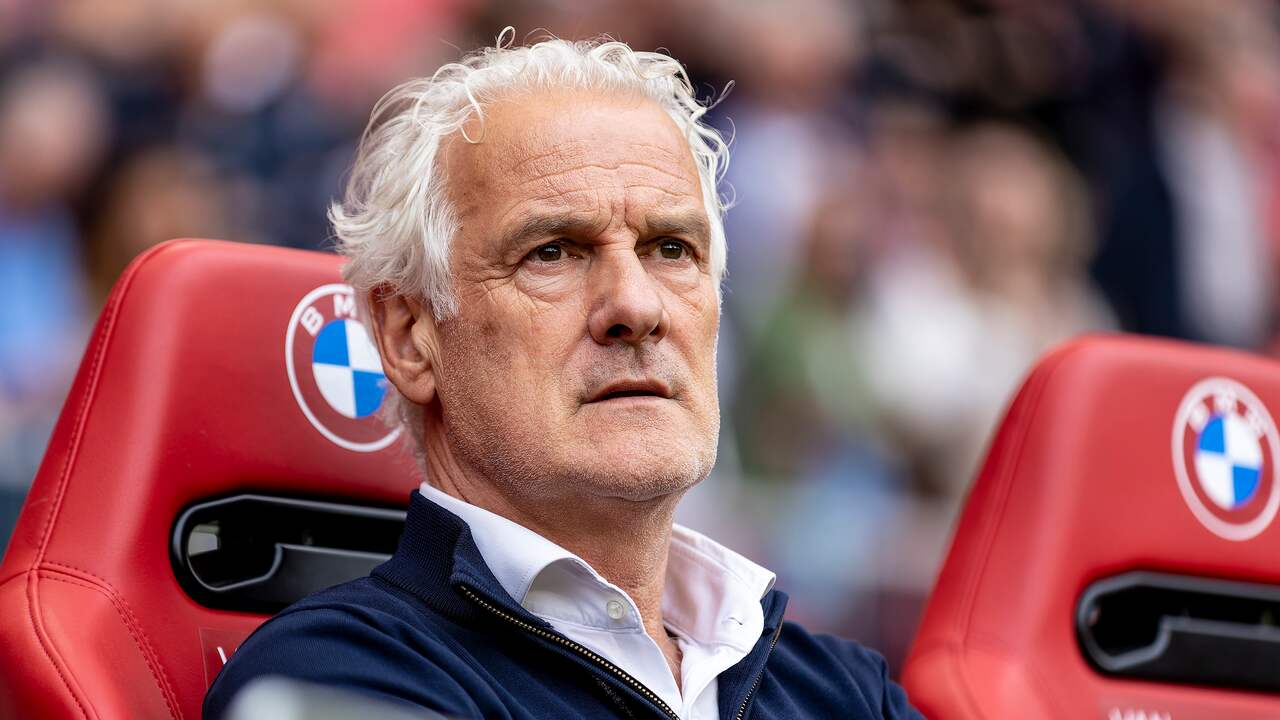 Leegloop bij PSV gaat door: ook assistent Fred Rutten stopt na dit seizoen | Voetbal | NU.nl
