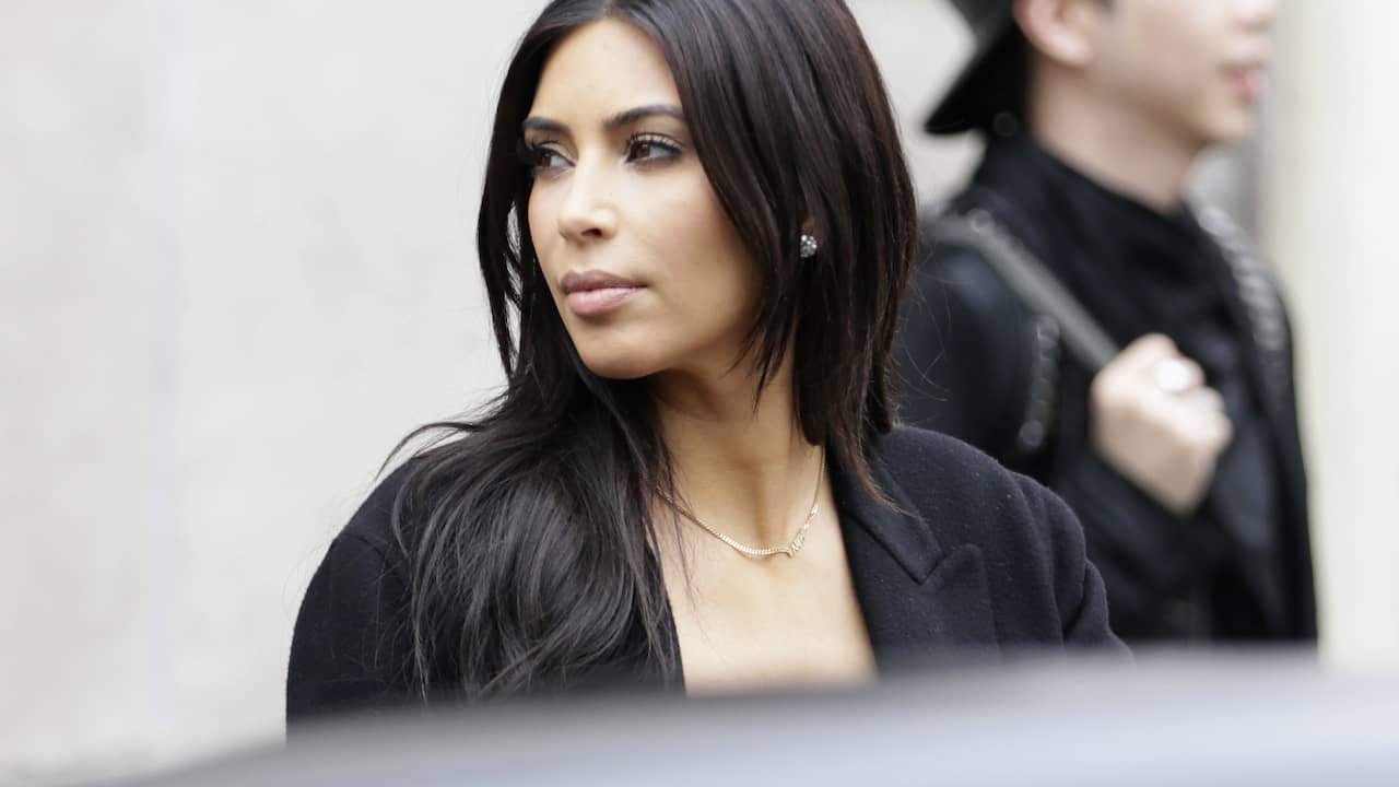 Politie arresteert zeventien mensen voor overval Kim Kardashian ...