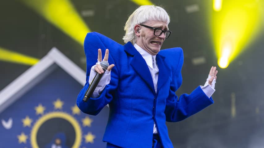 Nederland doet volgend jaar alsnog mee aan Songfestival, zonder Joost ...