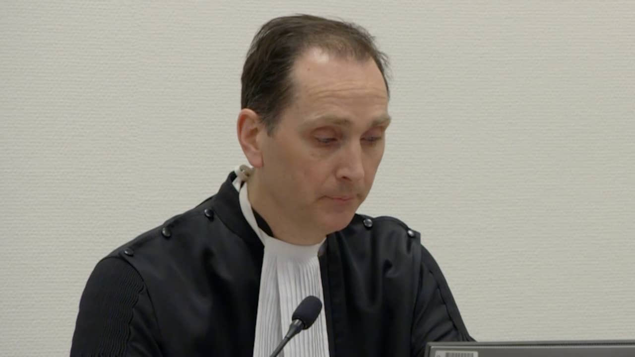 Levenslang geëist tegen Richard K. voor dubbele moord in Weiteveen ...