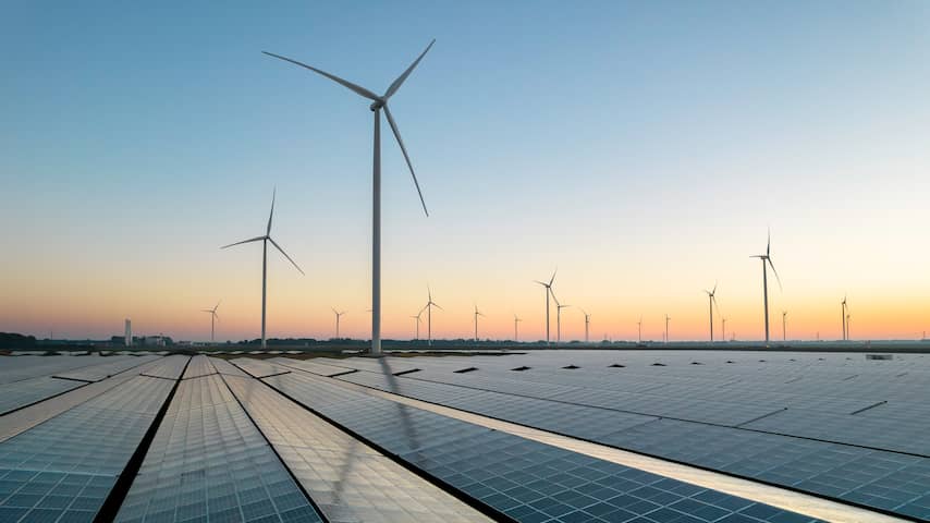 Stroomopwek uit zon en wind groeit pijlsnel en opmars is nog lang niet ...